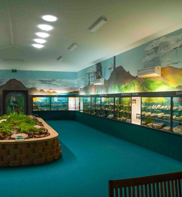 Dubbo Christmas Adventure - 21st December 2025 | Bundaberg Coaches